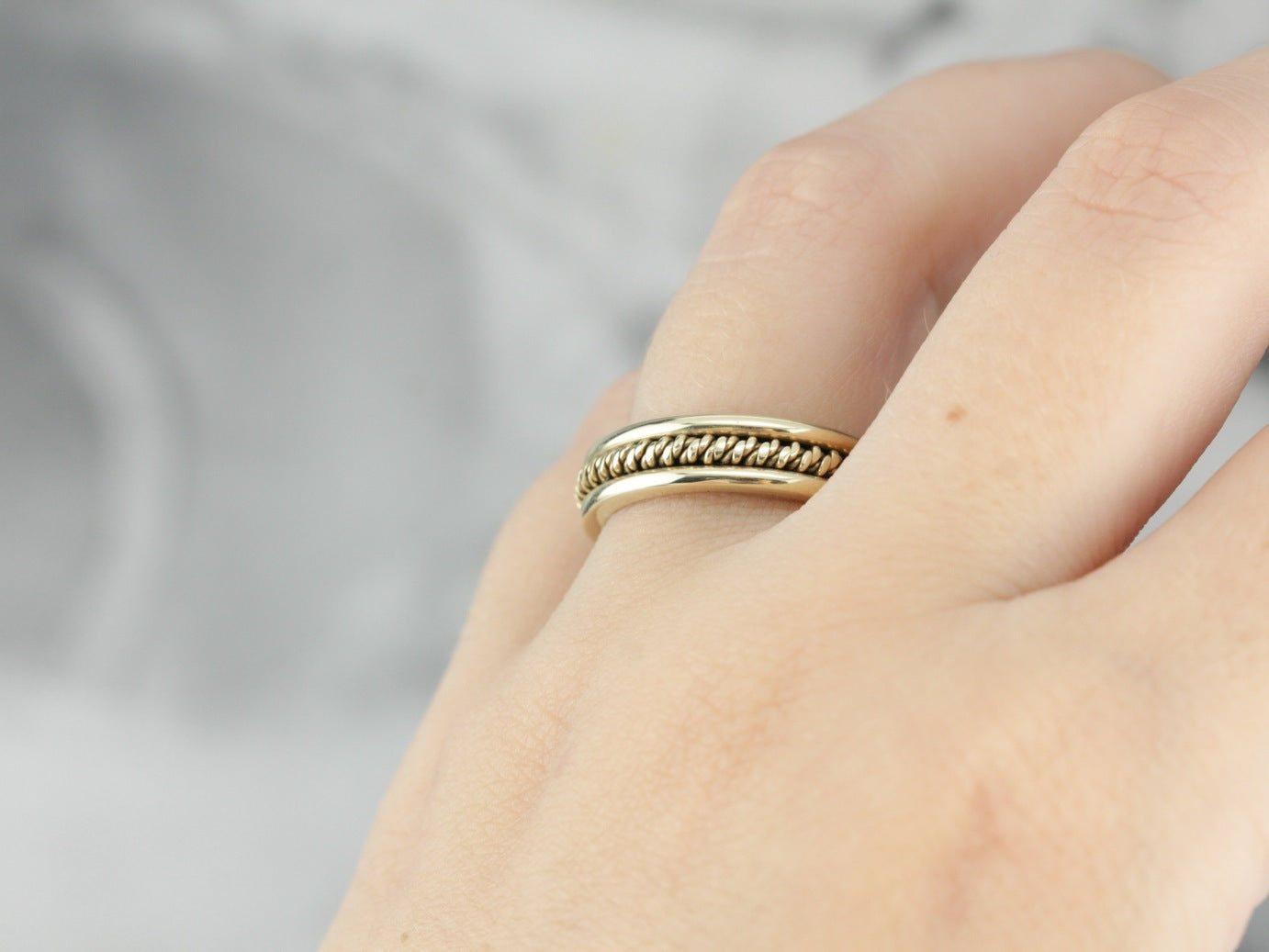 Interlocking Rope Decorative Gold Band - Market Square Jewelers