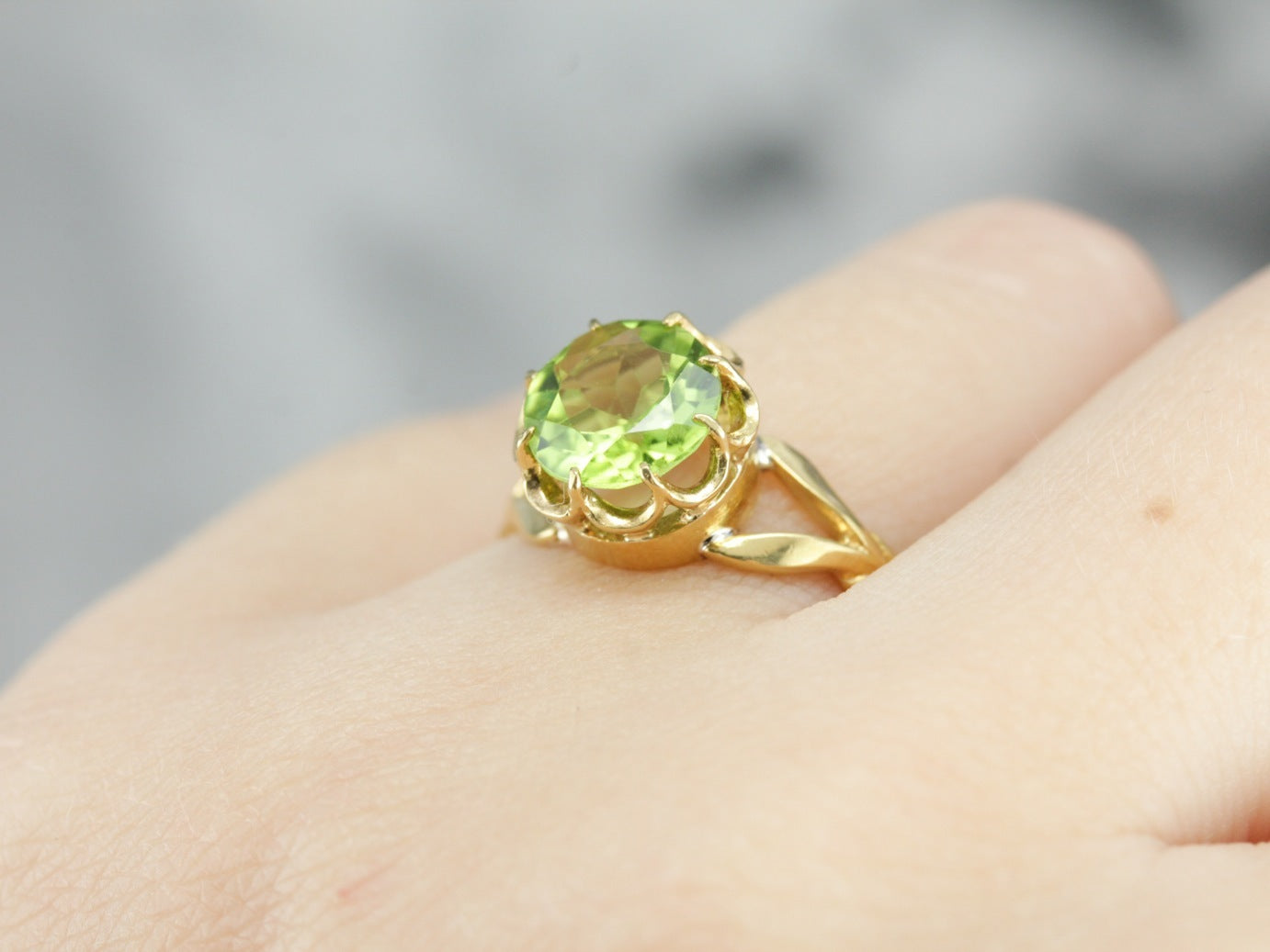 Vintage Peridot Solitaire Ring - Market Square Jewelers