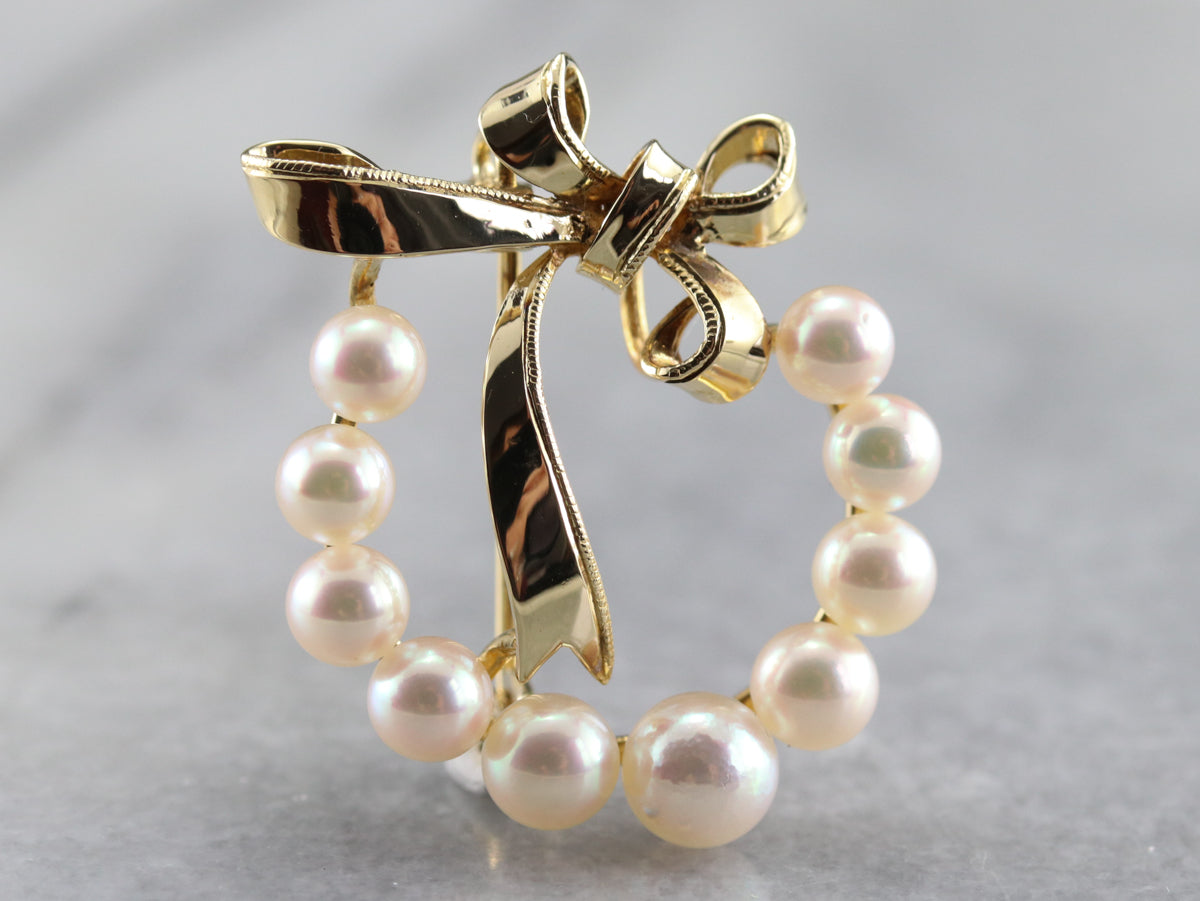Retro Era Pearl Circle Pin - Market Square Jewelers