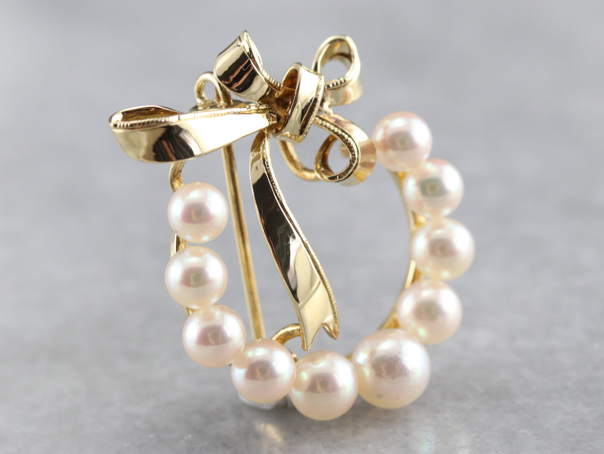 Retro Era Pearl Circle Pin - Market Square Jewelers