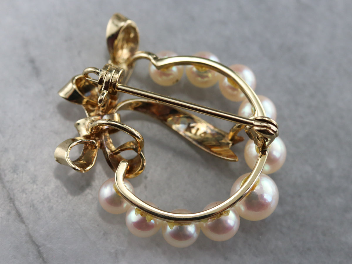Retro Era Pearl Circle Pin - Market Square Jewelers