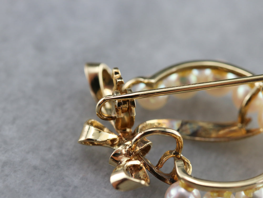 Retro Era Pearl Circle Pin - Market Square Jewelers
