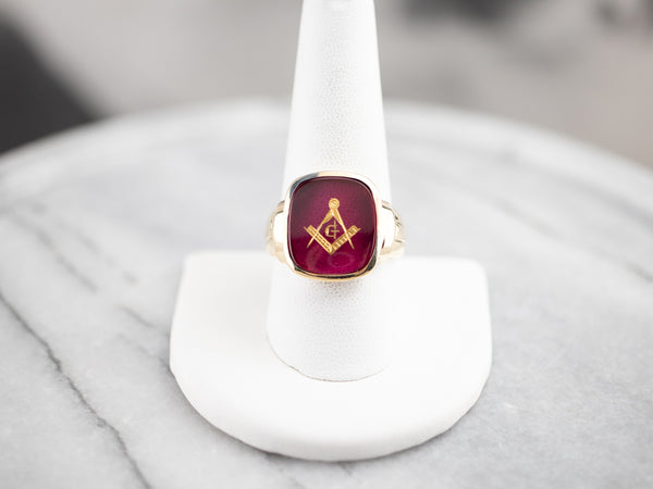 Retro Men's Ruby Red Glass Masonic Ring